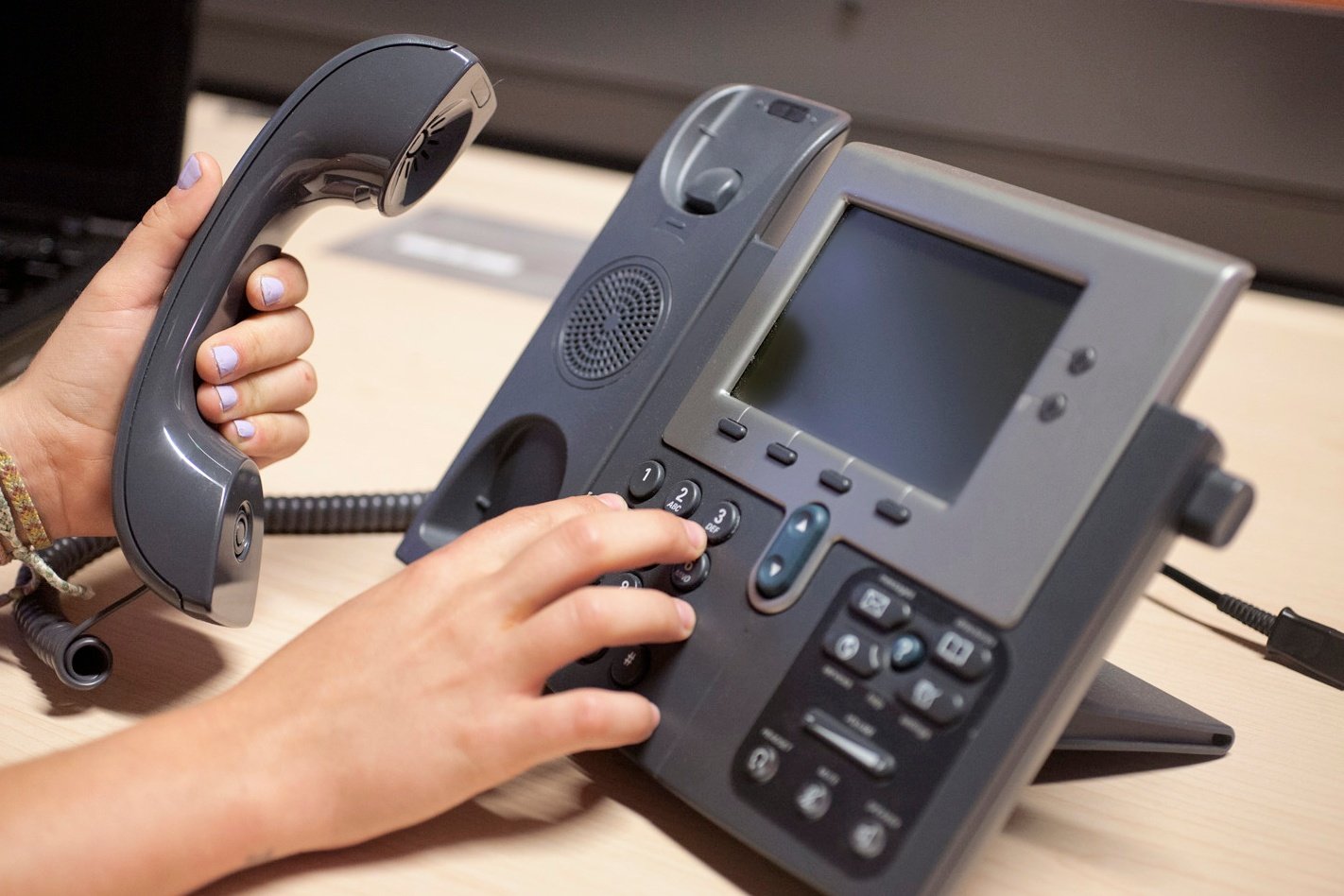 Buyer's Guide: Polycom VVX 300 vs 400 vs 500 vs 600 Phones